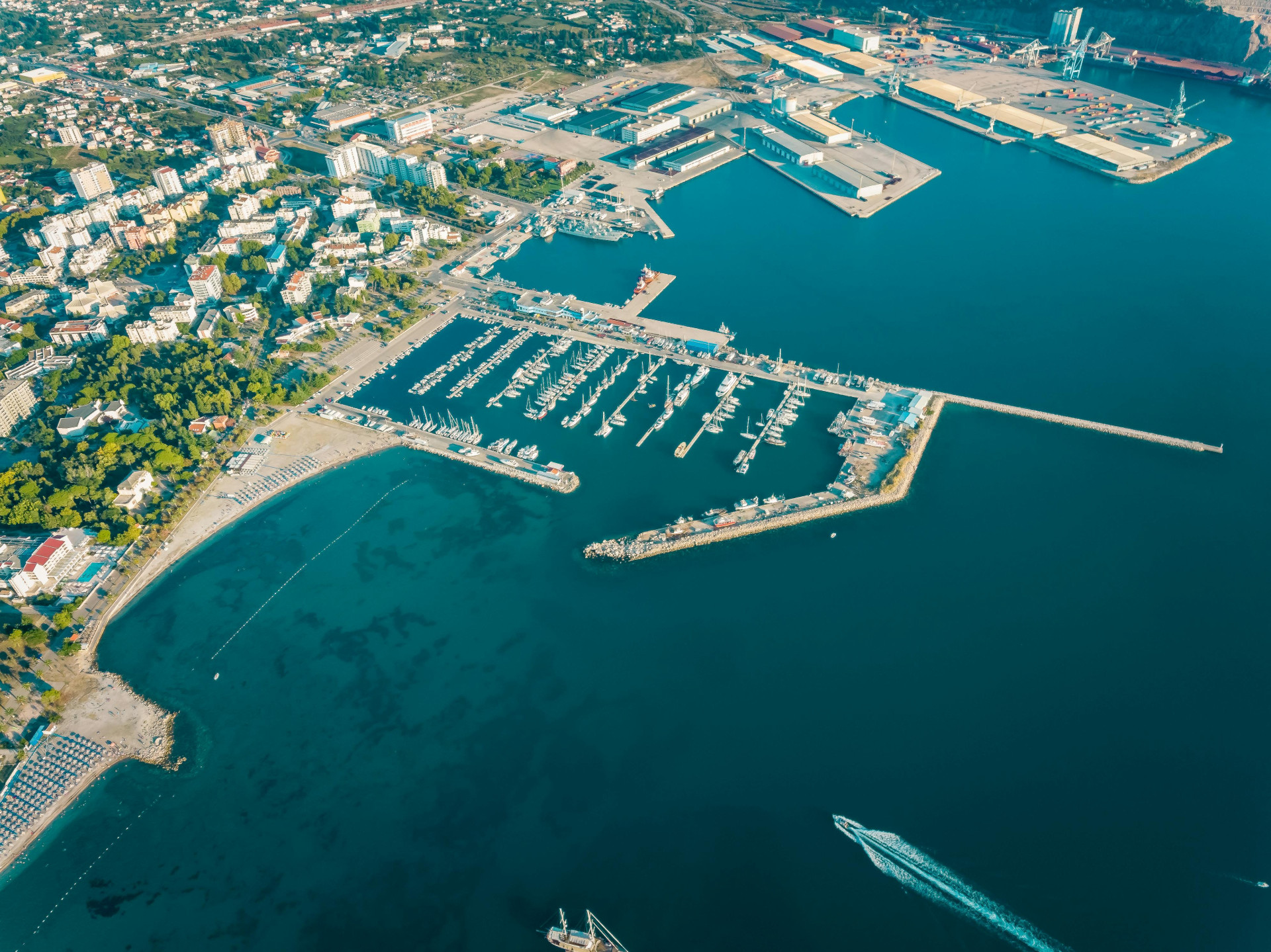 7 reasons to visit Bar - Riviera Tour